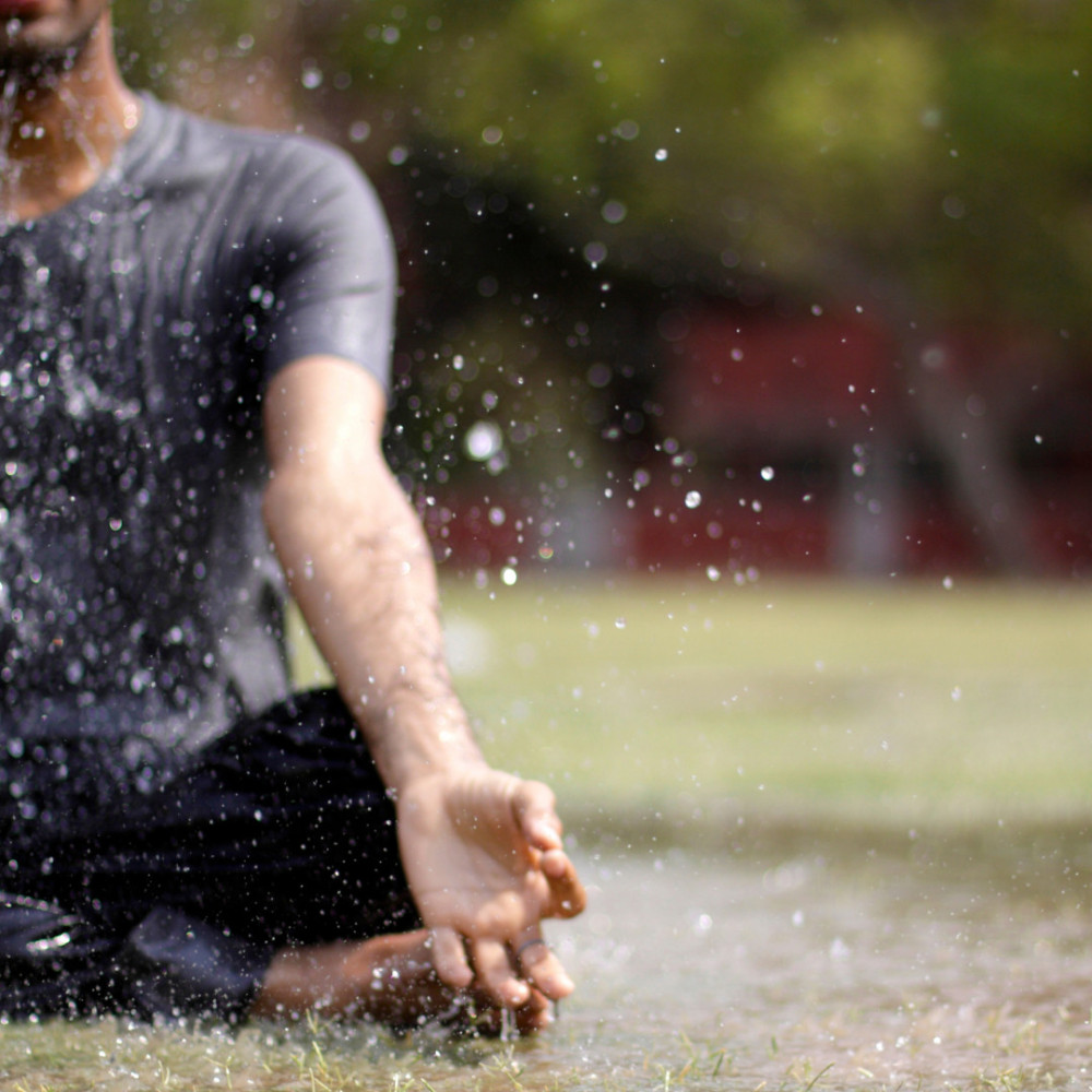 Raindrop Serenity In Yoga Shower Bliss Healing Music Collective、rain